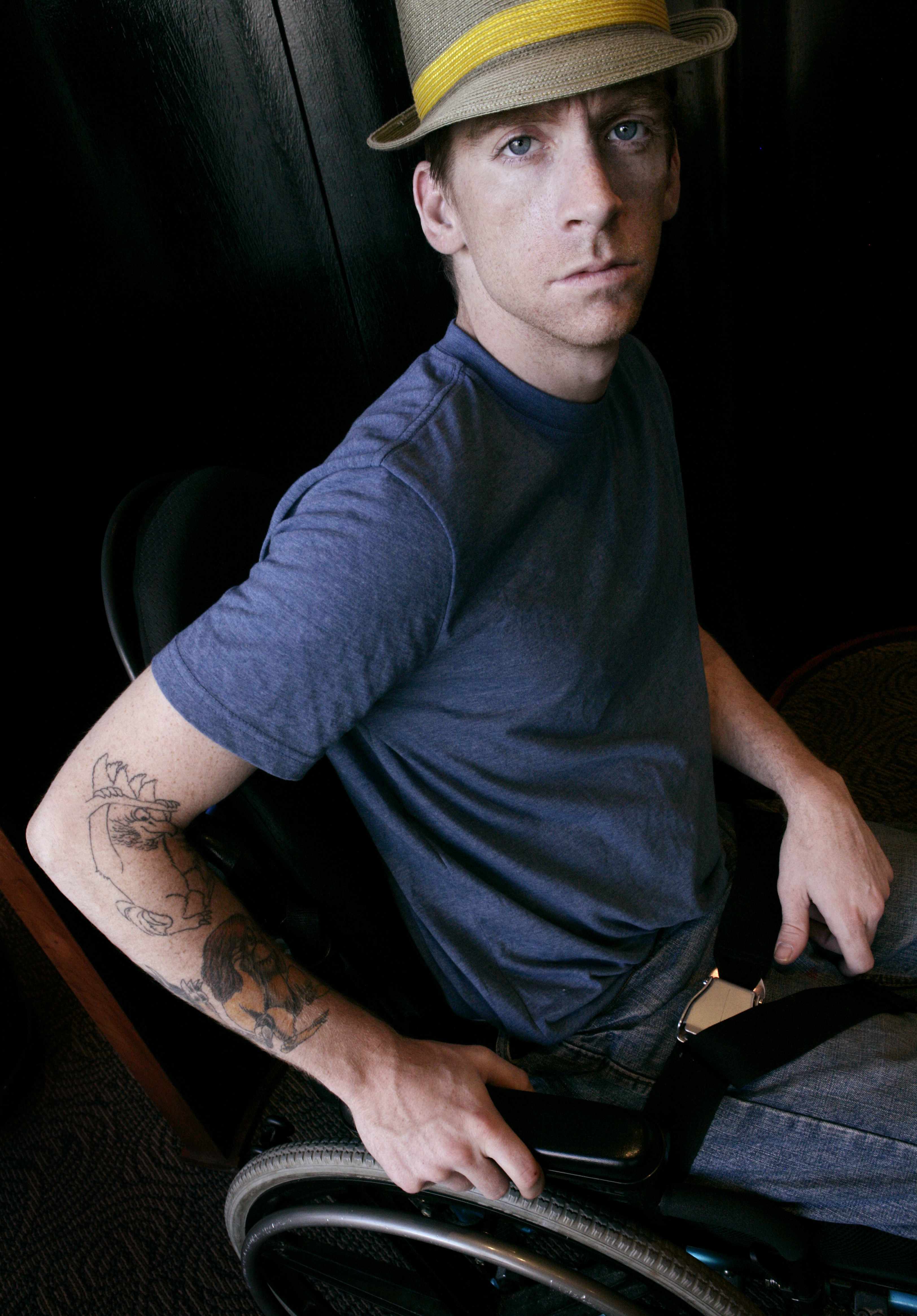 Tomas Young’s War | Mark Wilkerson, Foreword by Phil Donahue